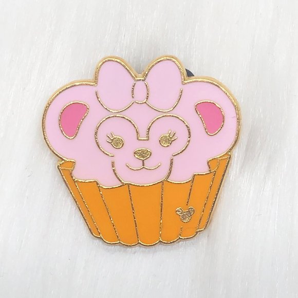 Disney | Jewelry | 525 Disneyshellie May Cupcake Carnival Treats Pin ...
